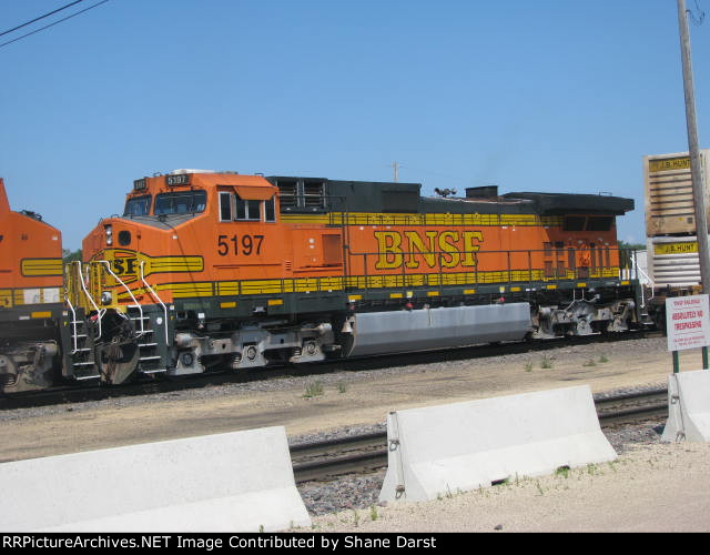 BNSF 5197